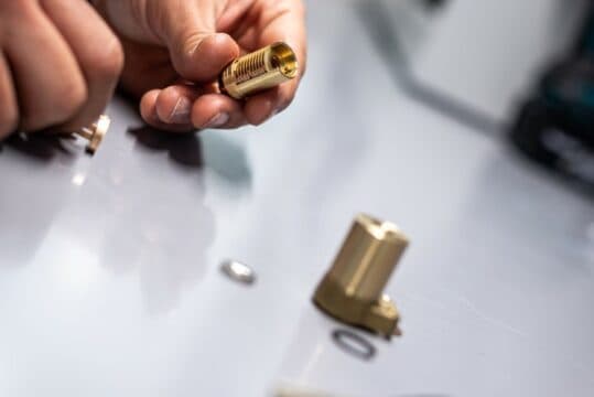 Mekaaniset ABLOY-lukot - Lukkokeskus